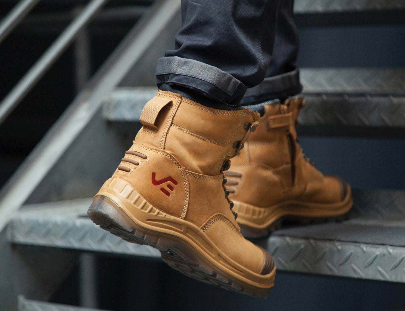 About – Curve Gear